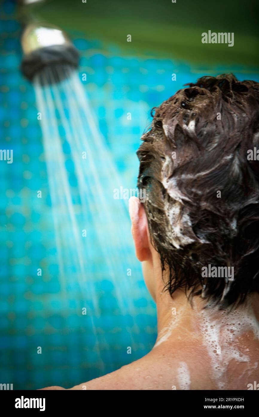 Suds wet women hi-res stock photography and images - Alamy
