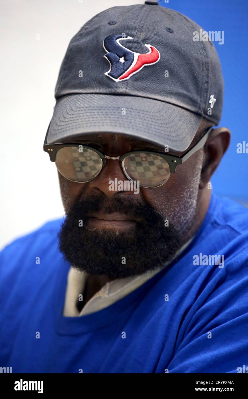 Barbadian draughts grand master, Jack Francis competing in the Scottish ...