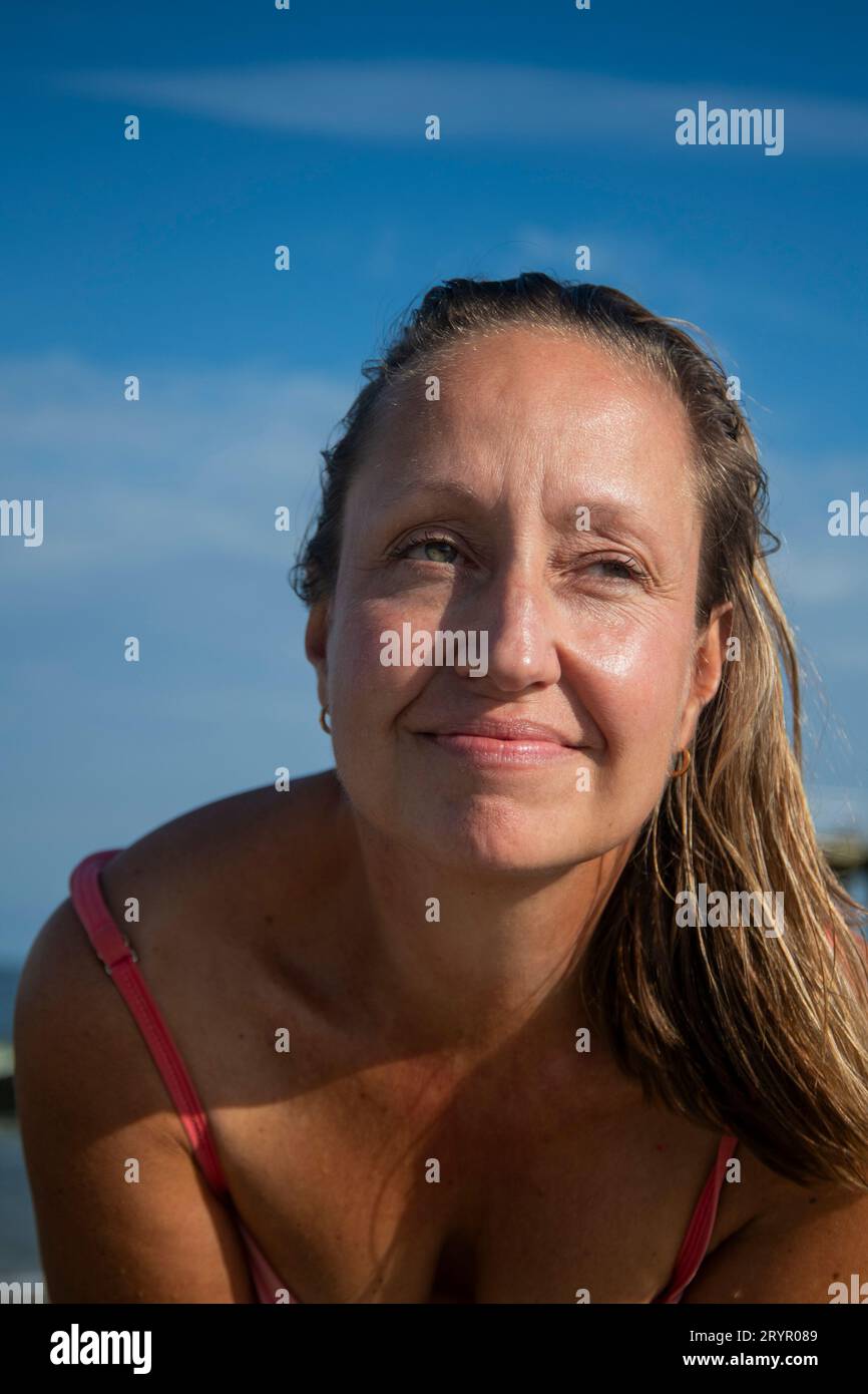 Cougar woman hi-res stock photography and images - Alamy