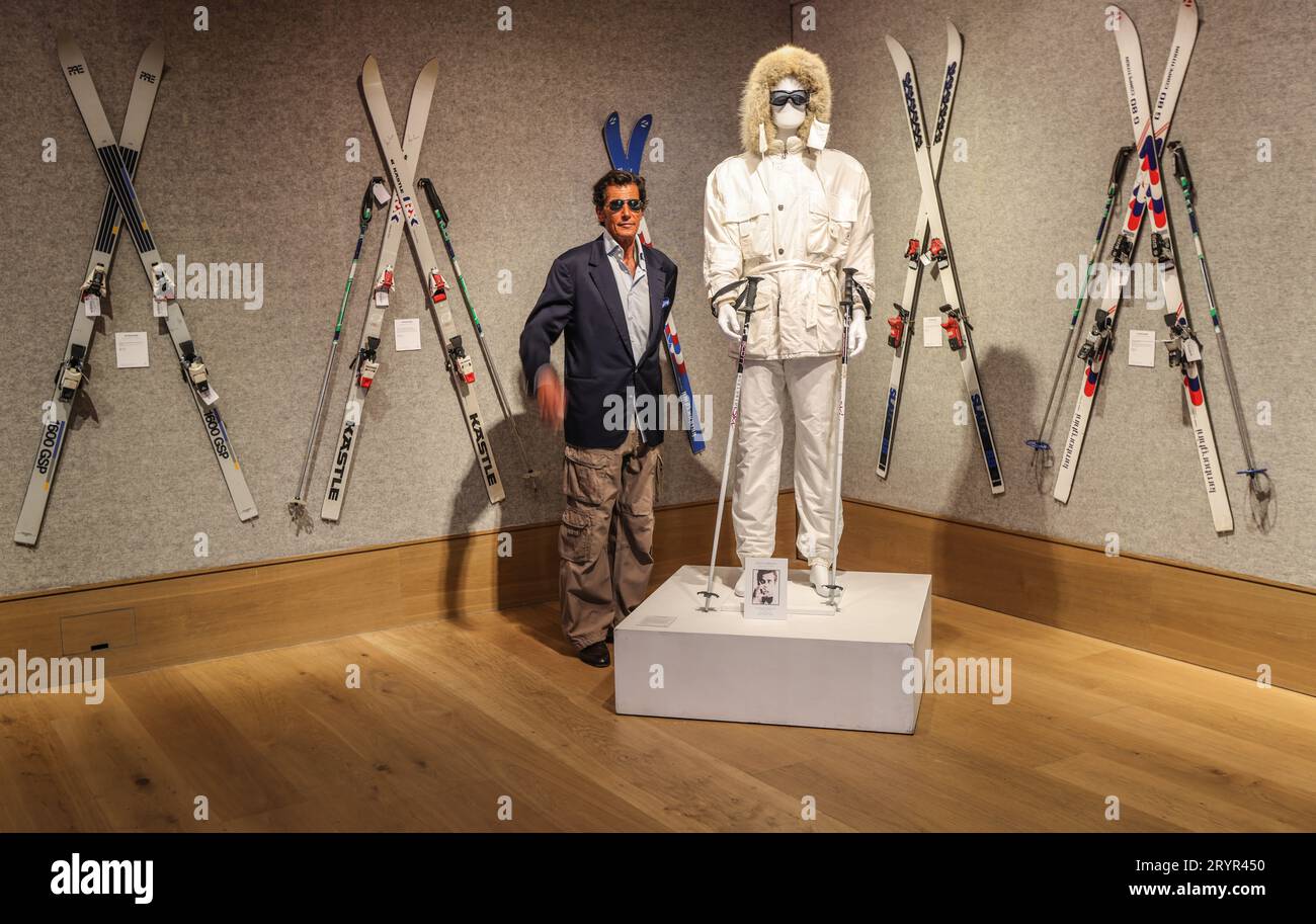 Roger moore bonhams auction hi-res stock photography and images - Alamy
