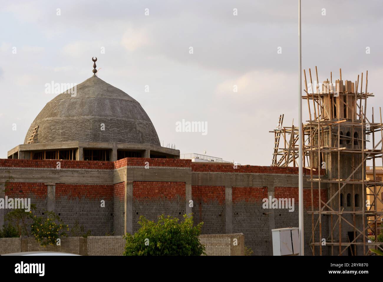 A new mosque under construction, building a new grand Masjid mosque in ...