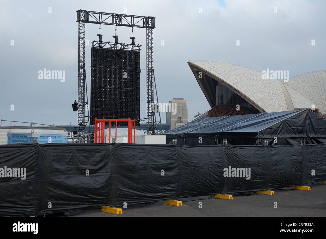 Sydney opera house turns 50 hi-res stock photography and images - Alamy