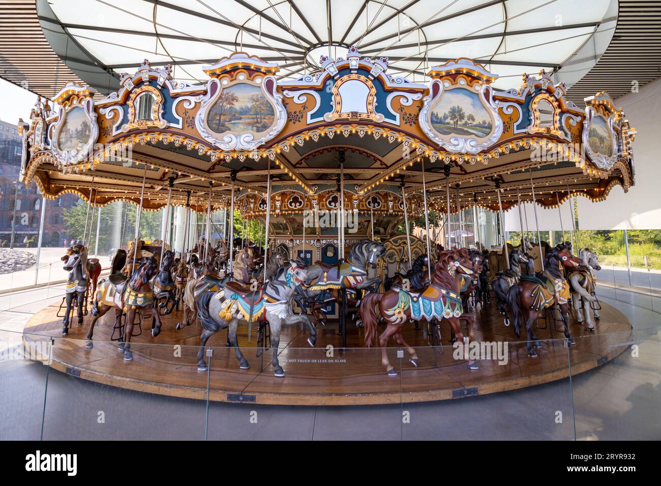 The antique Jane's Carousel in Dumbo, Brooklyn, NYC Stock Photo - Alamy