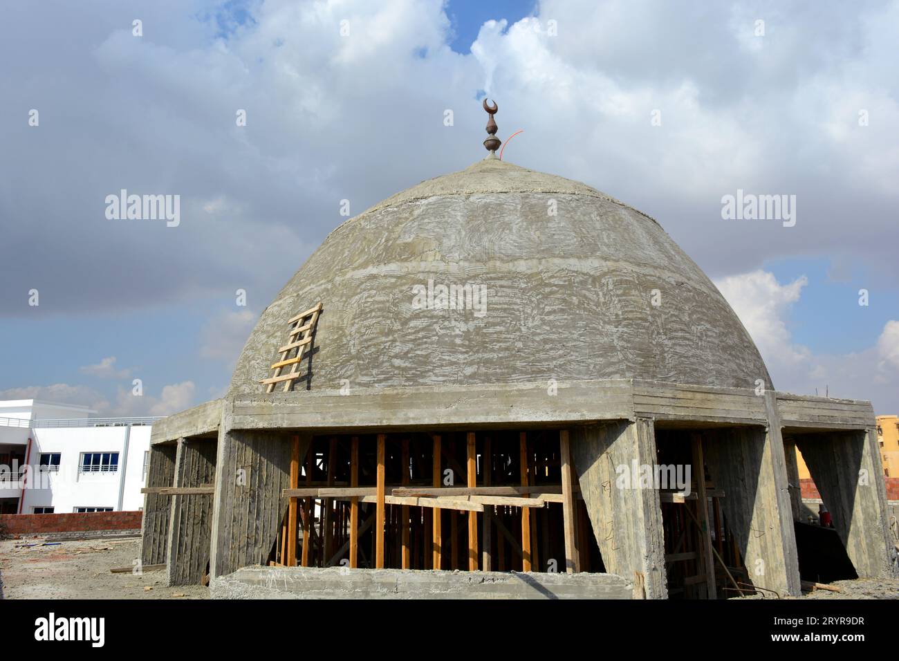 A new mosque under construction, building a new grand Masjid mosque in ...