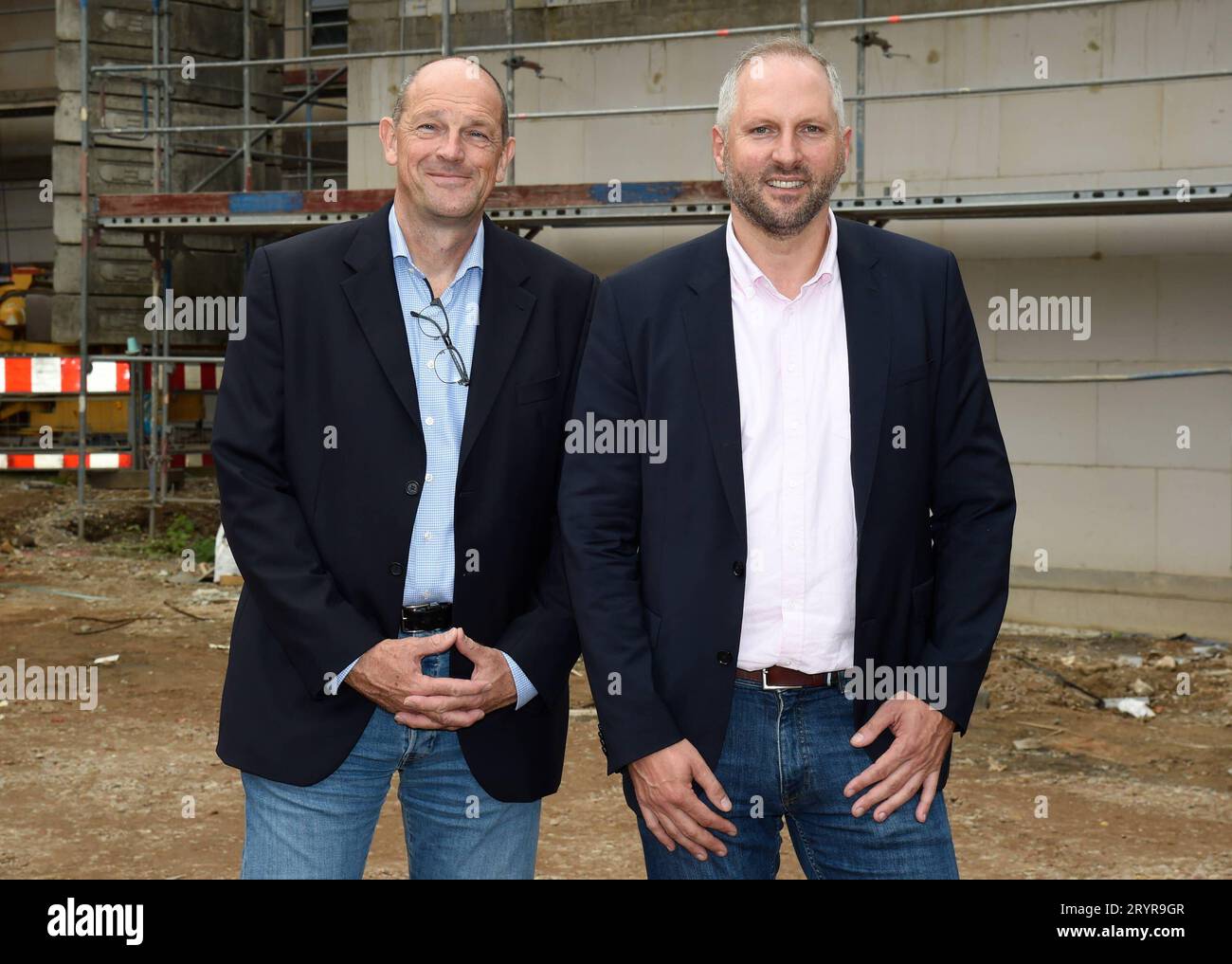 Das Richtfest für den Neubau der Stadtwerke Saarbrücken Netz am Freitag ...