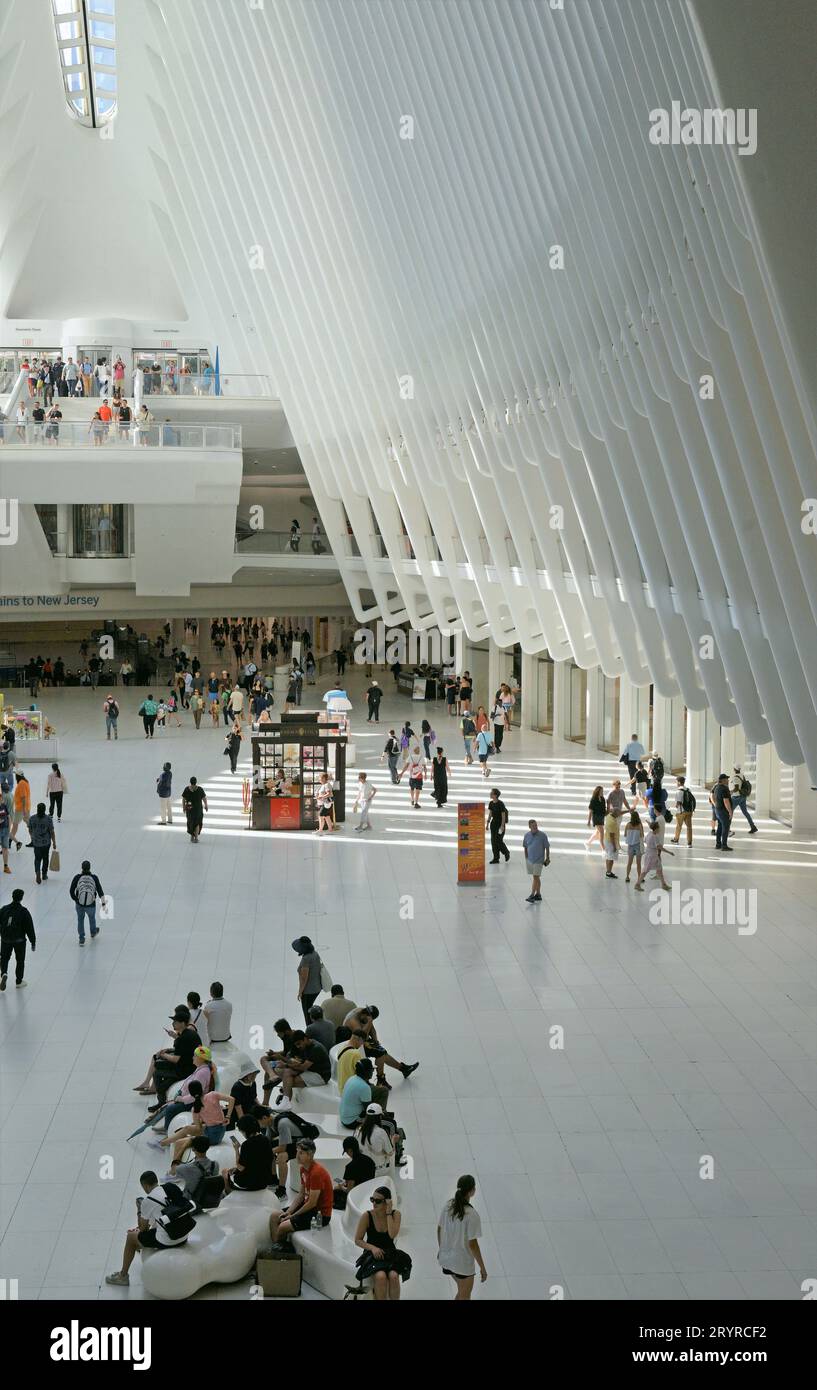 The Oculus World Trade Center transportation hub at Ground Zero in ...
