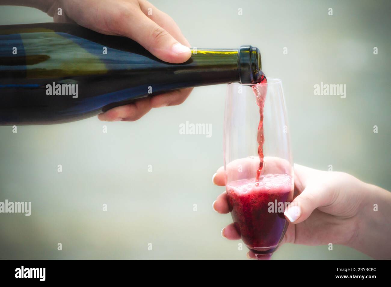 Hand bottle man hi-res stock photography and images - Alamy