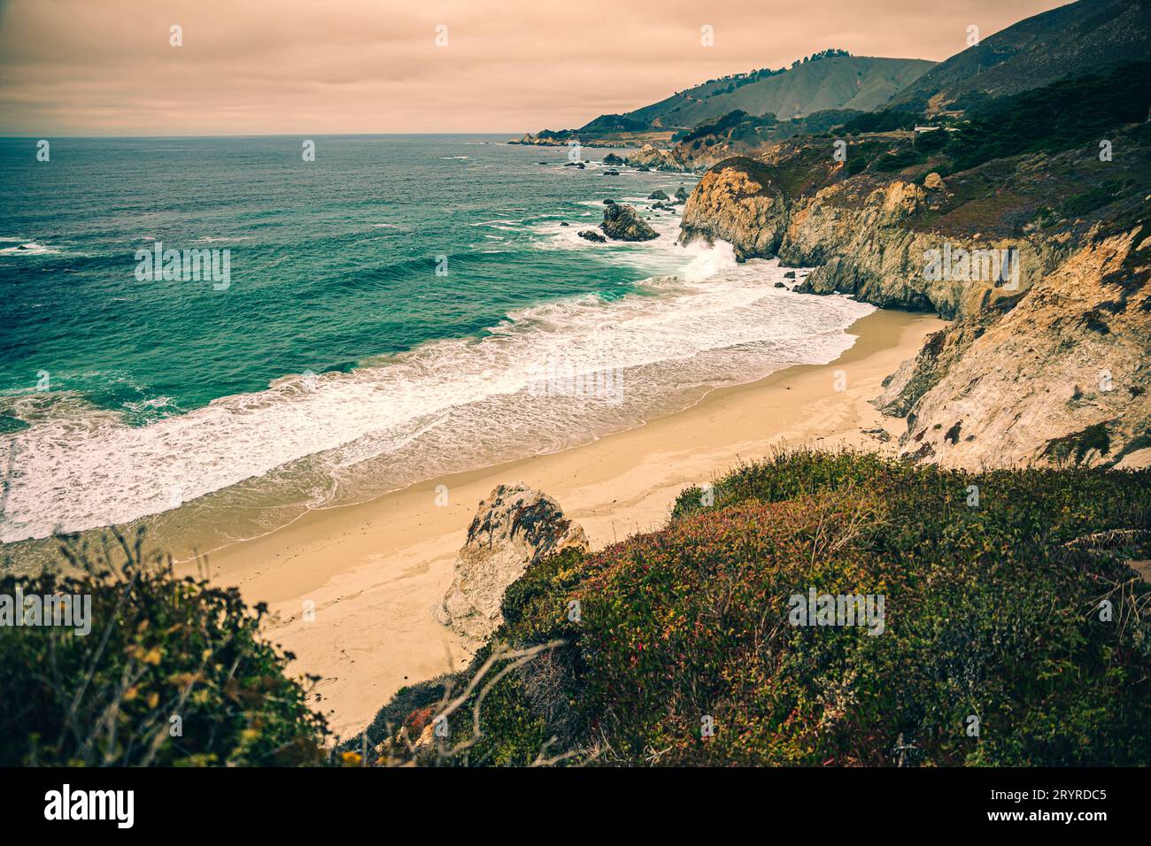 Coastline and cliffs in Big Sur on the Pacific Highway in California ...