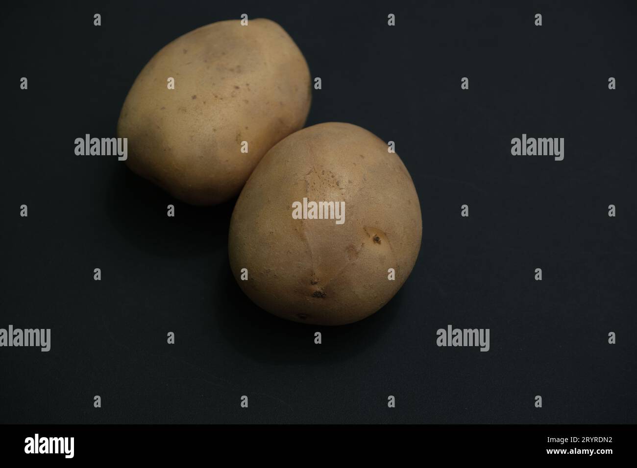 Potato potatos vegetable solanum tuberosum hi-res stock photography and ...