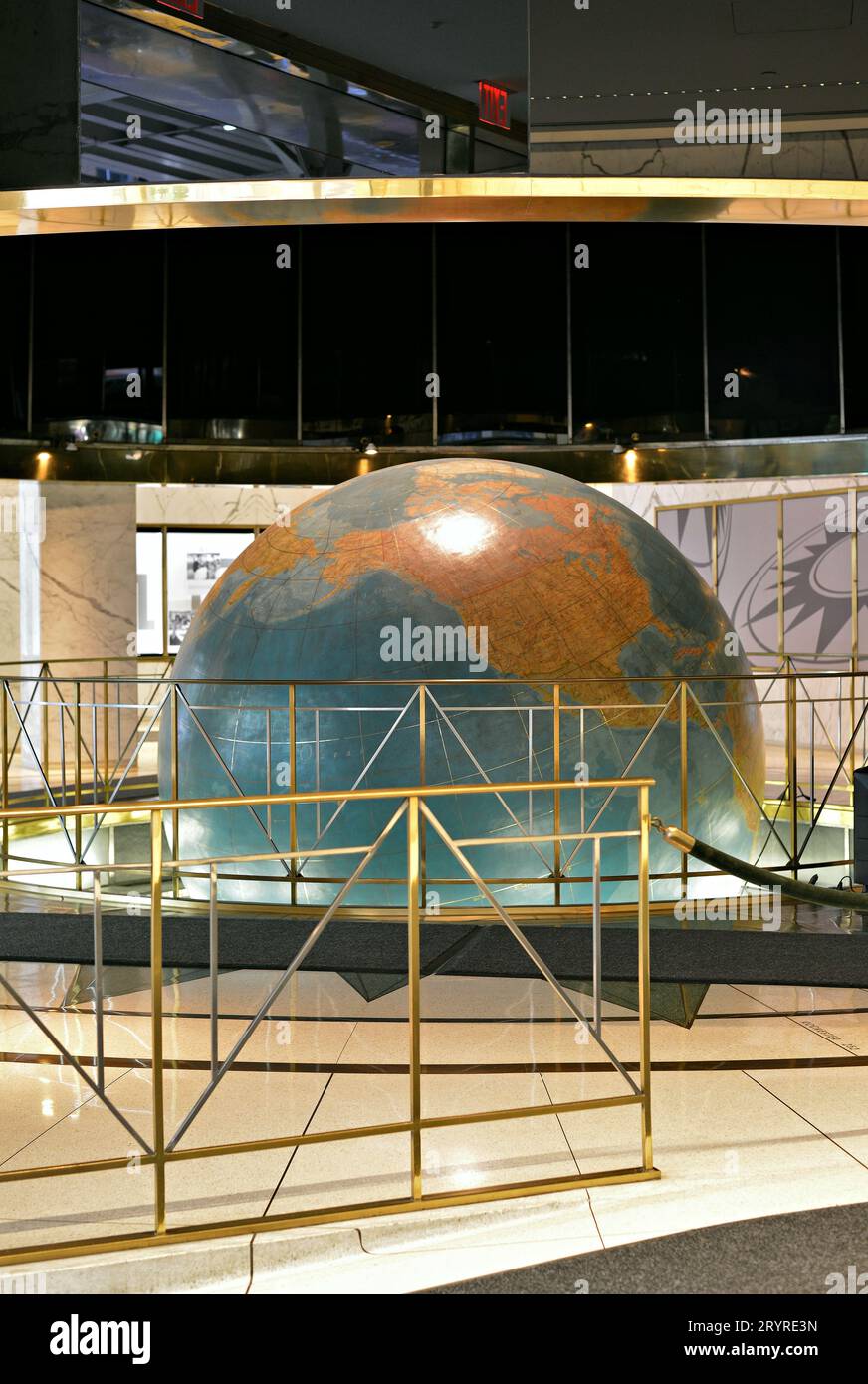 Daily news building new york hi-res stock photography and images - Alamy