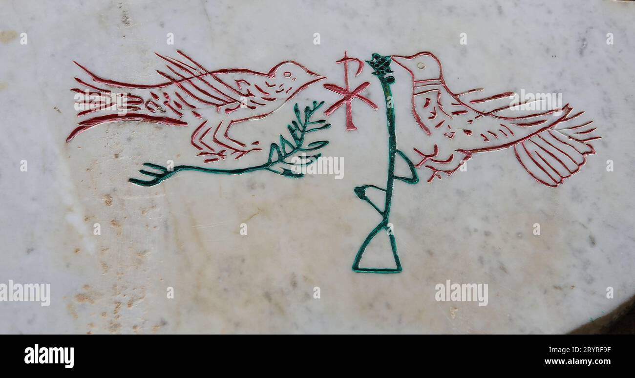 Roman Tombstone. Christian relief with representation of doves and Chi ...