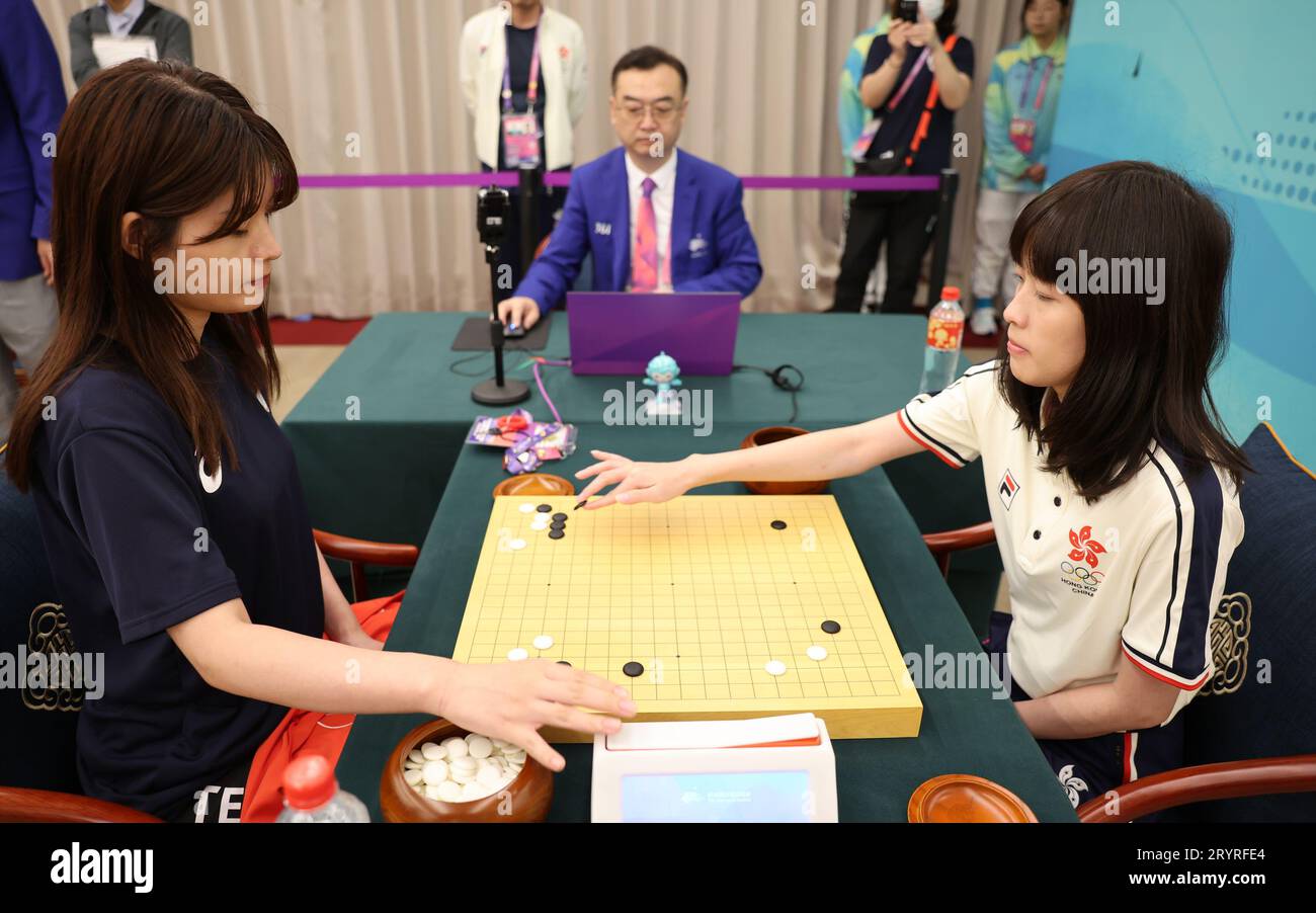 Hangzhou, China's Zhejiang Province. 2nd Oct, 2023. Lee Lok Yi (R) of ...