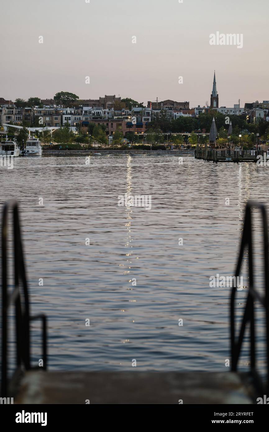 Waterfront federal hill baltimore hi-res stock photography and images ...