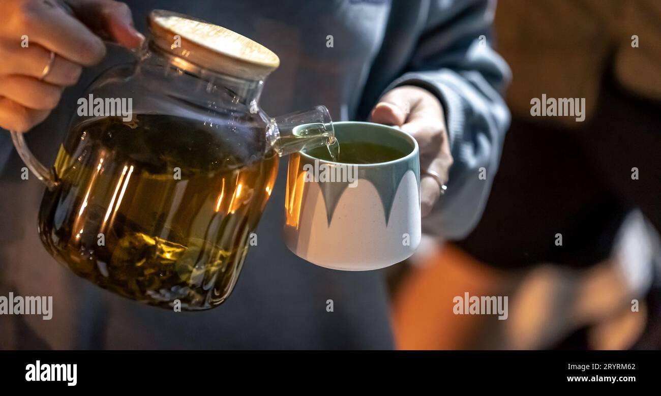 Woman sleepless night hot hi-res stock photography and images - Alamy