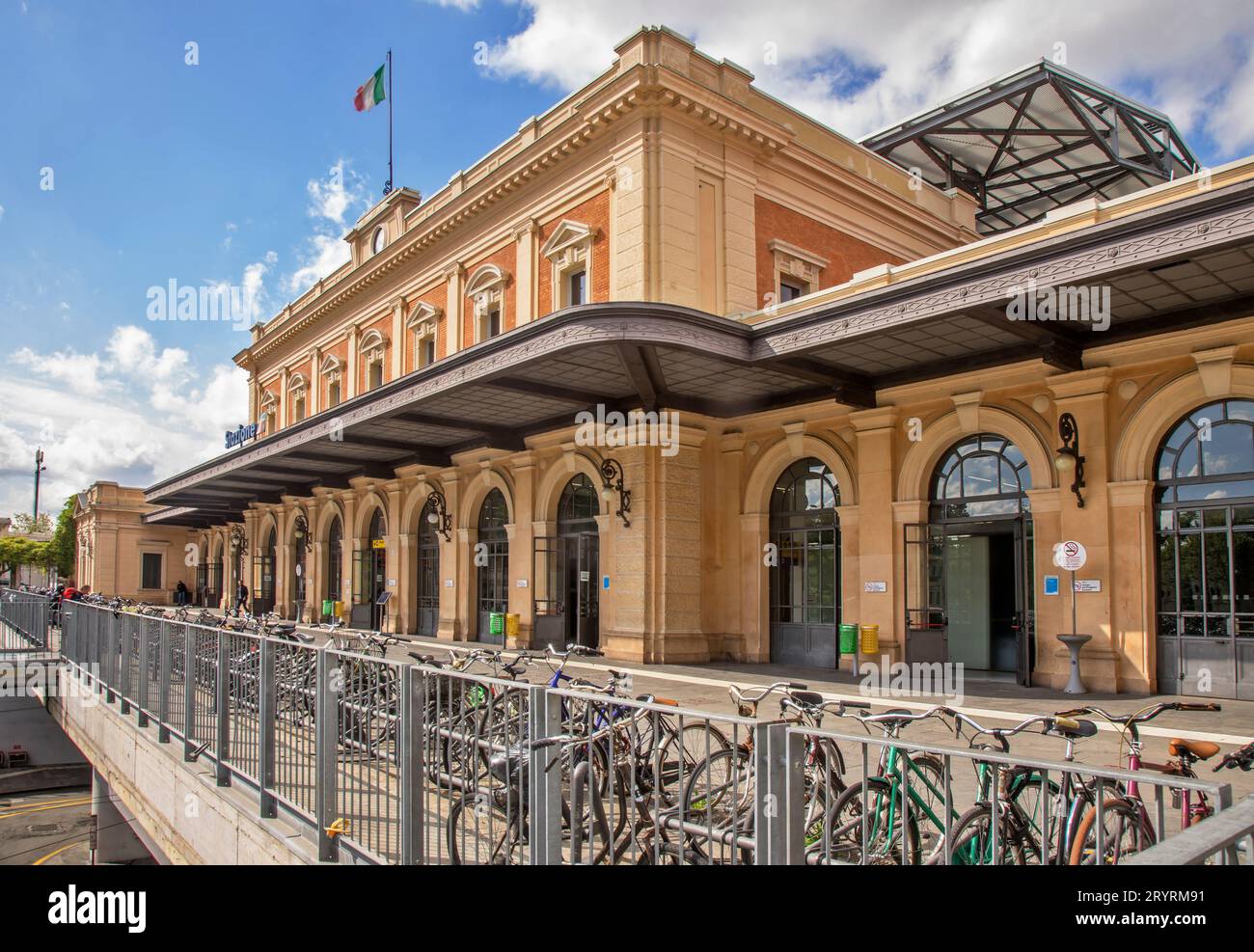 Parma station hi-res stock photography and images - Alamy