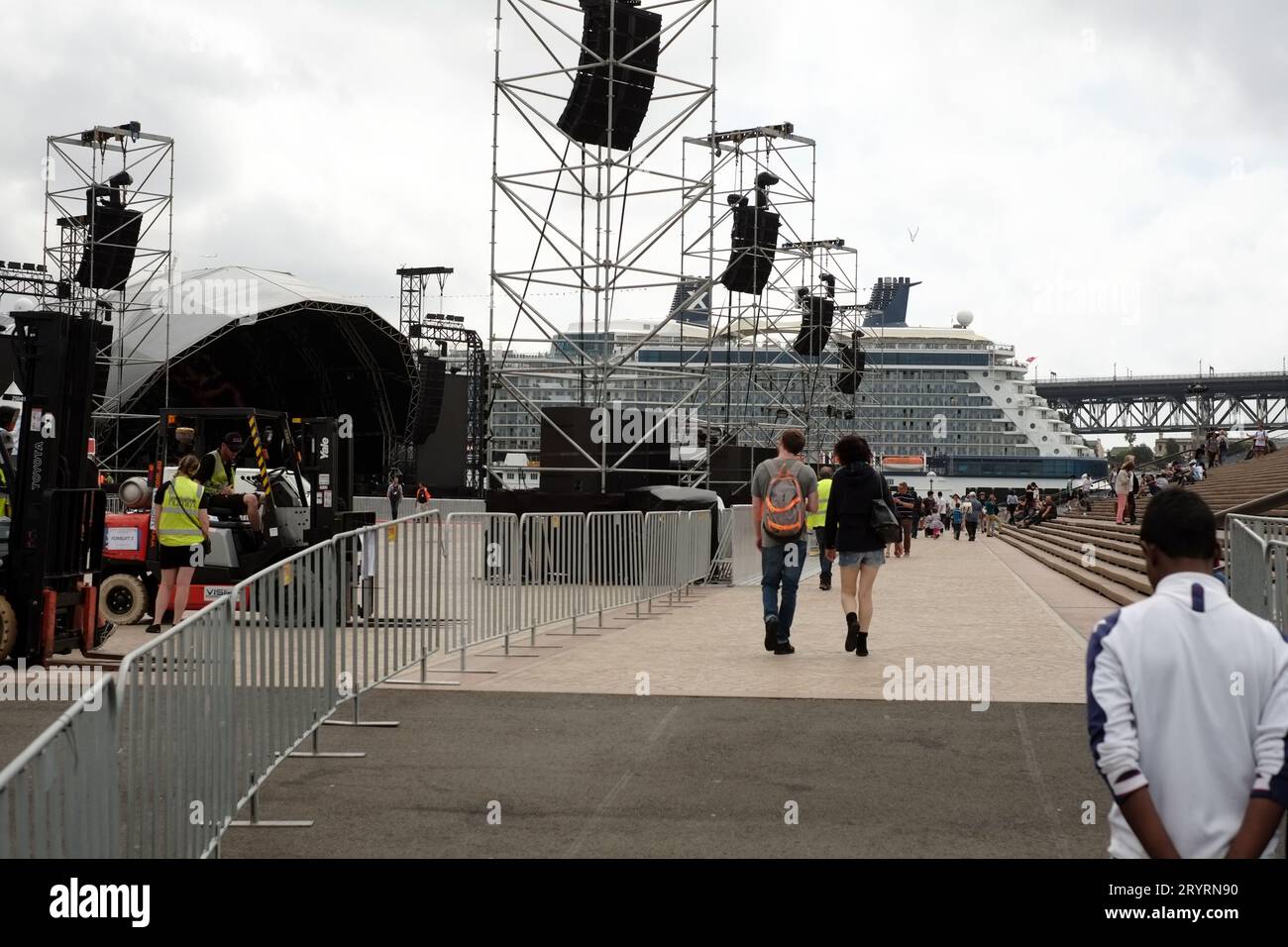 An outdoor stage fills the 'empty space' of the Sydney Opera House ...