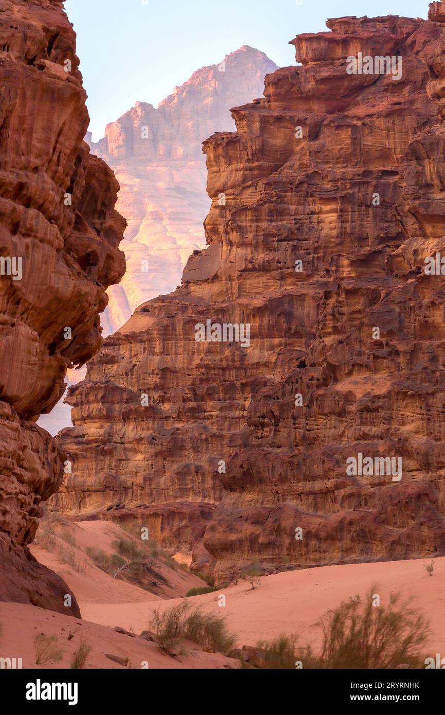 Jabal al qattar hi-res stock photography and images - Alamy