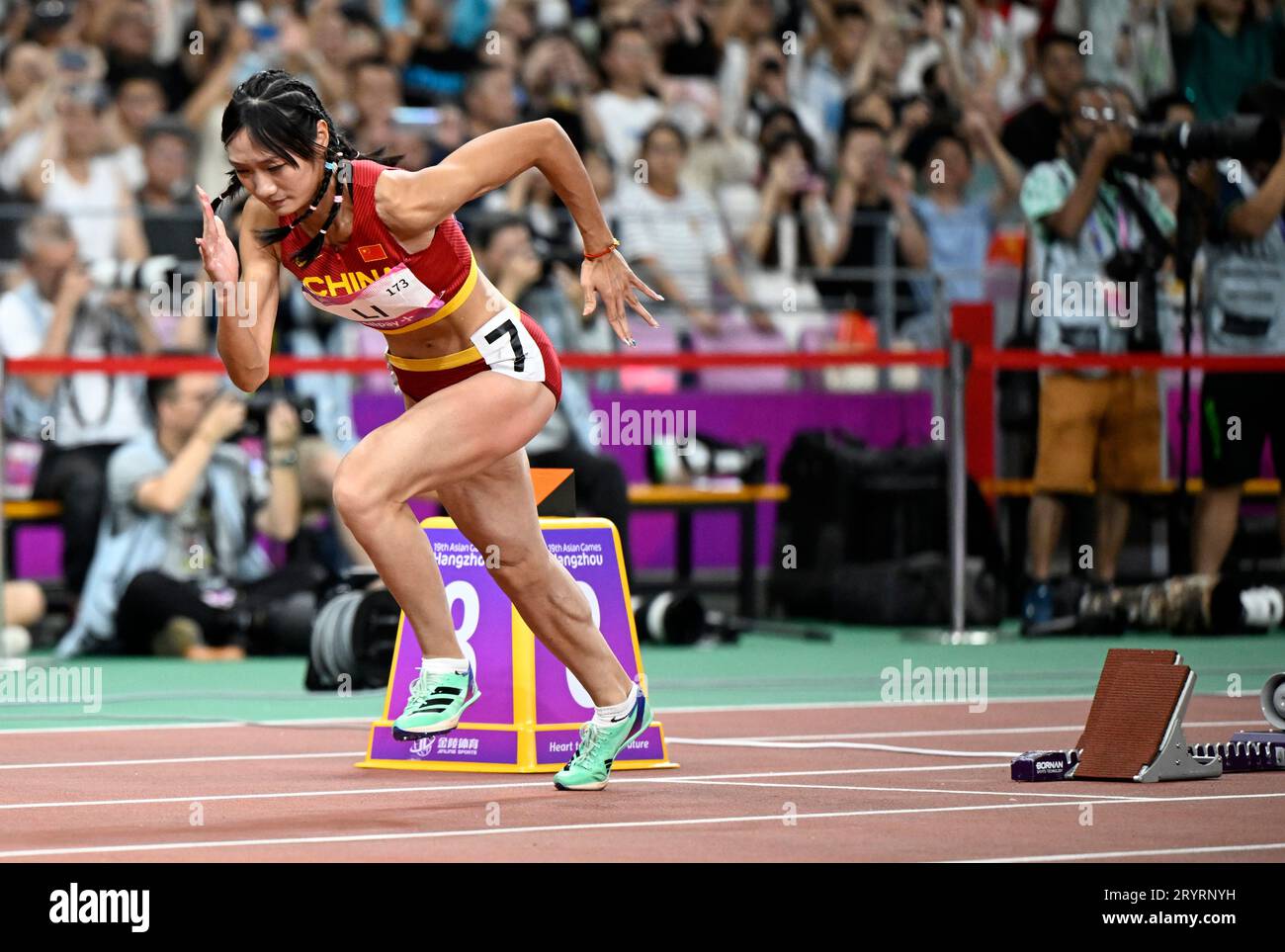 Hangzhou, China's Zhejiang Province. 2nd Oct, 2023. Li Yuting of China ...