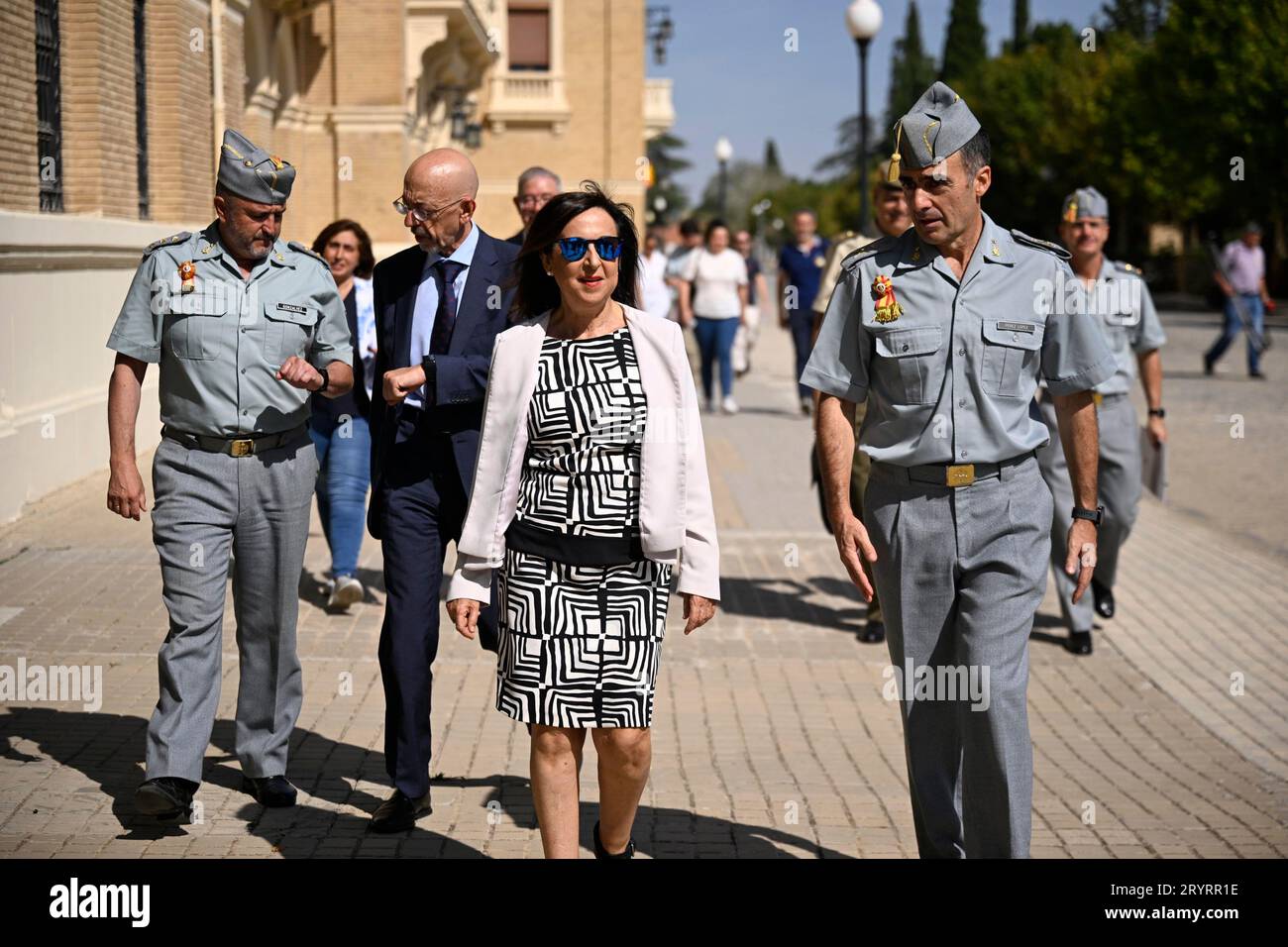 Minister of Defense, Margarita Robles (c), during a visit to the ...