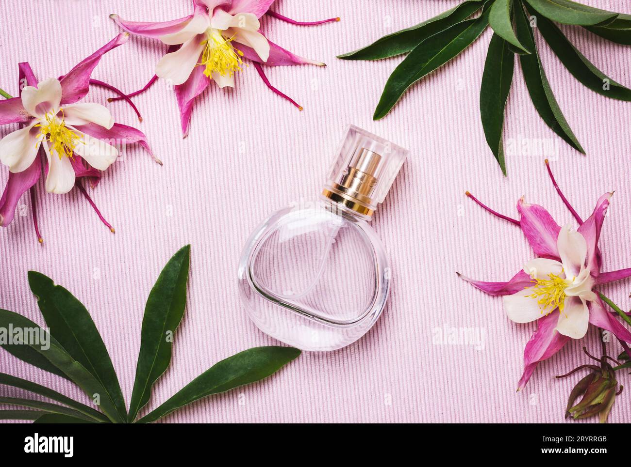 Perfume flowers hi-res stock photography and images - Alamy