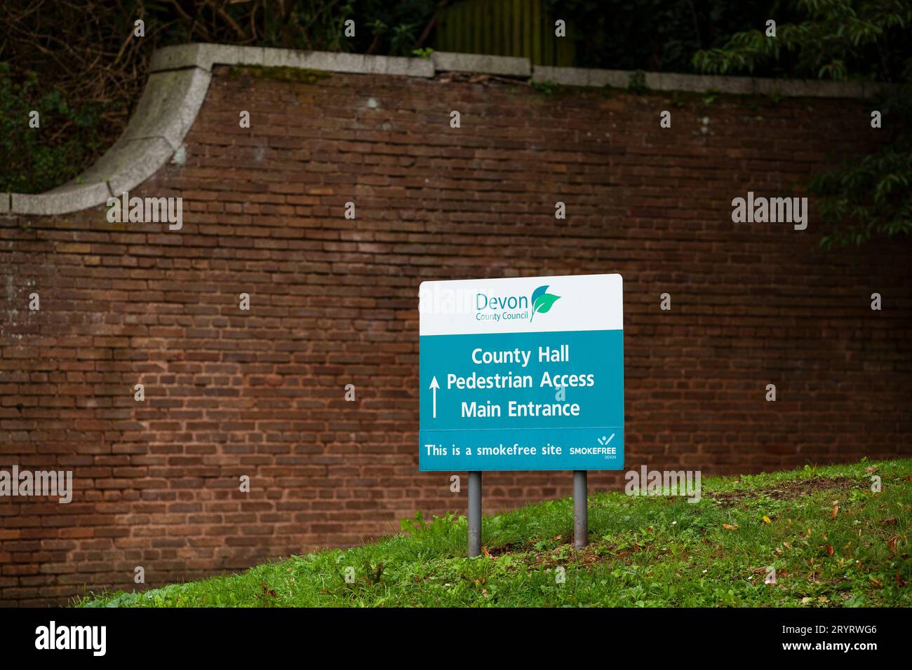 Devon leaf logo hi-res stock photography and images - Alamy