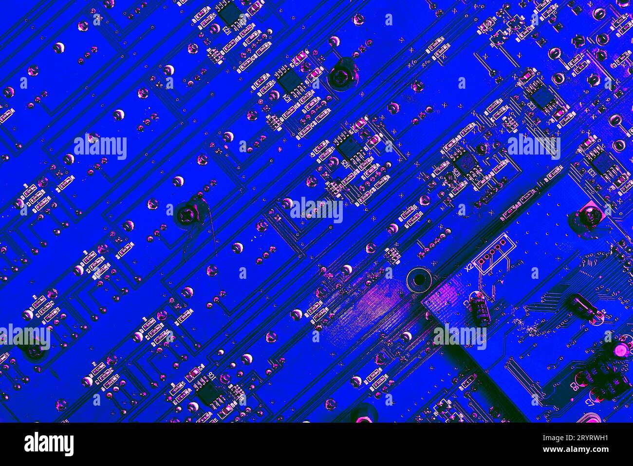Electronic factory radio hi-res stock photography and images - Alamy