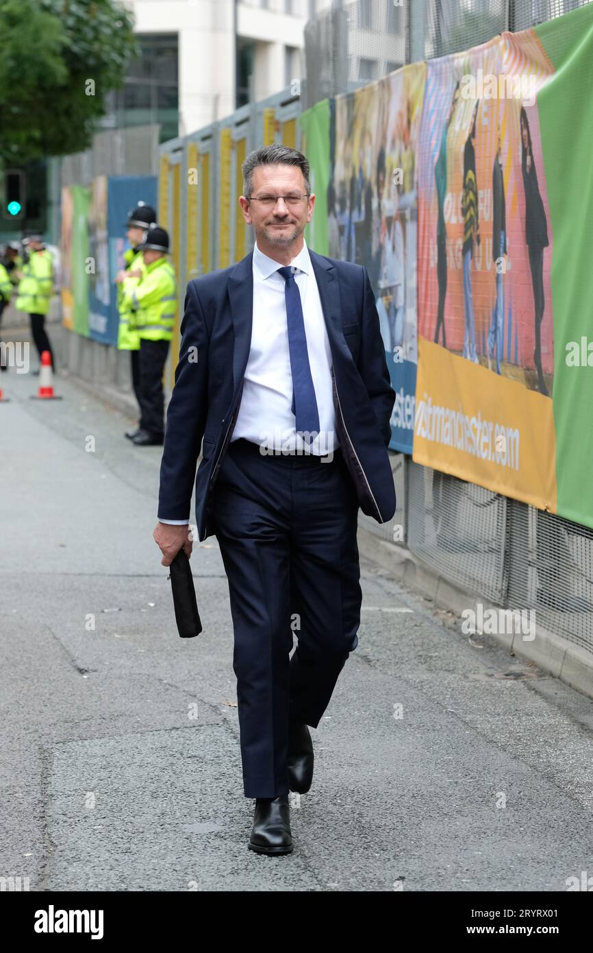 Steve baker mp hi-res stock photography and images - Alamy