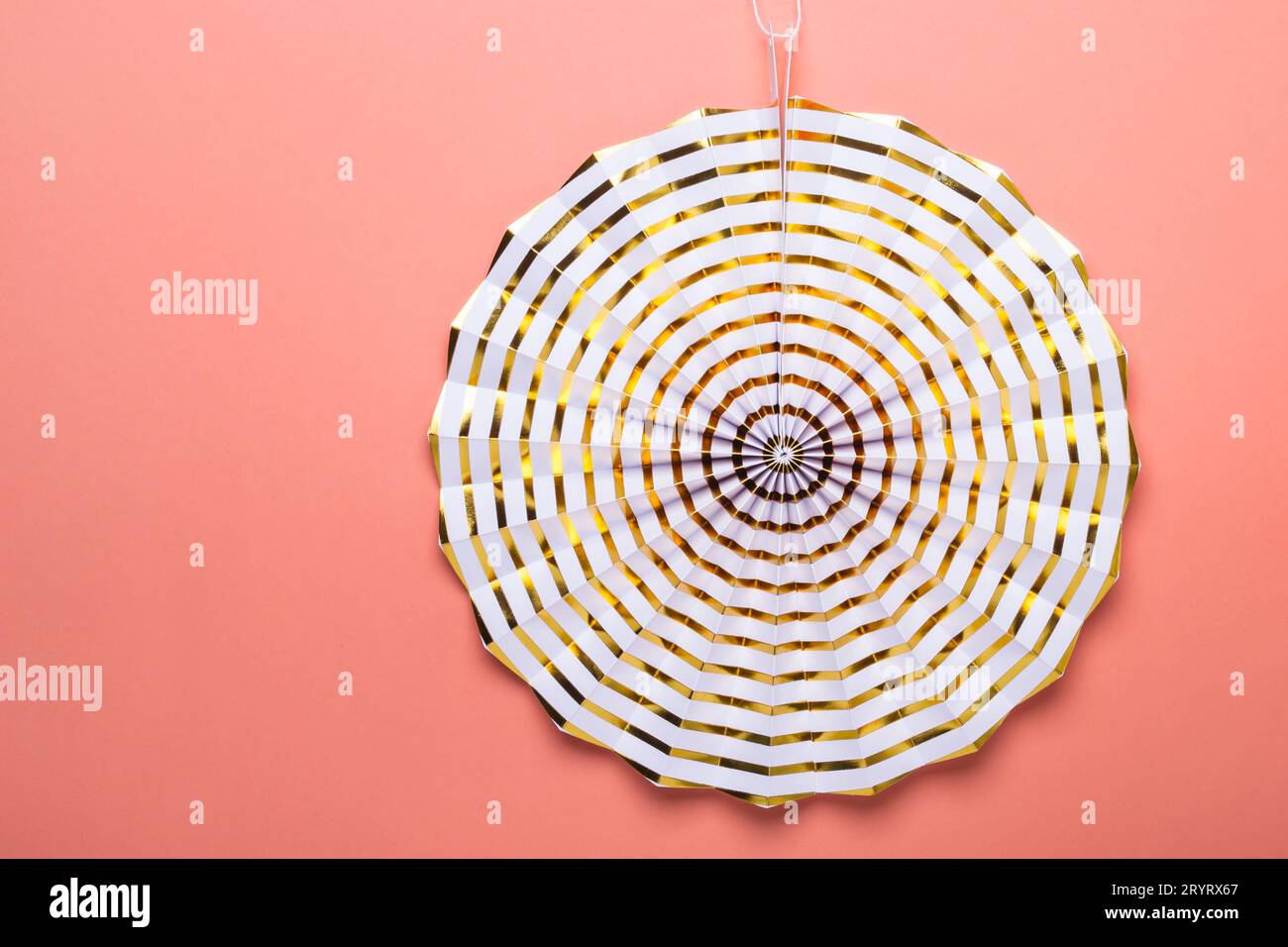 White paper decorations hi-res stock photography and images - Alamy