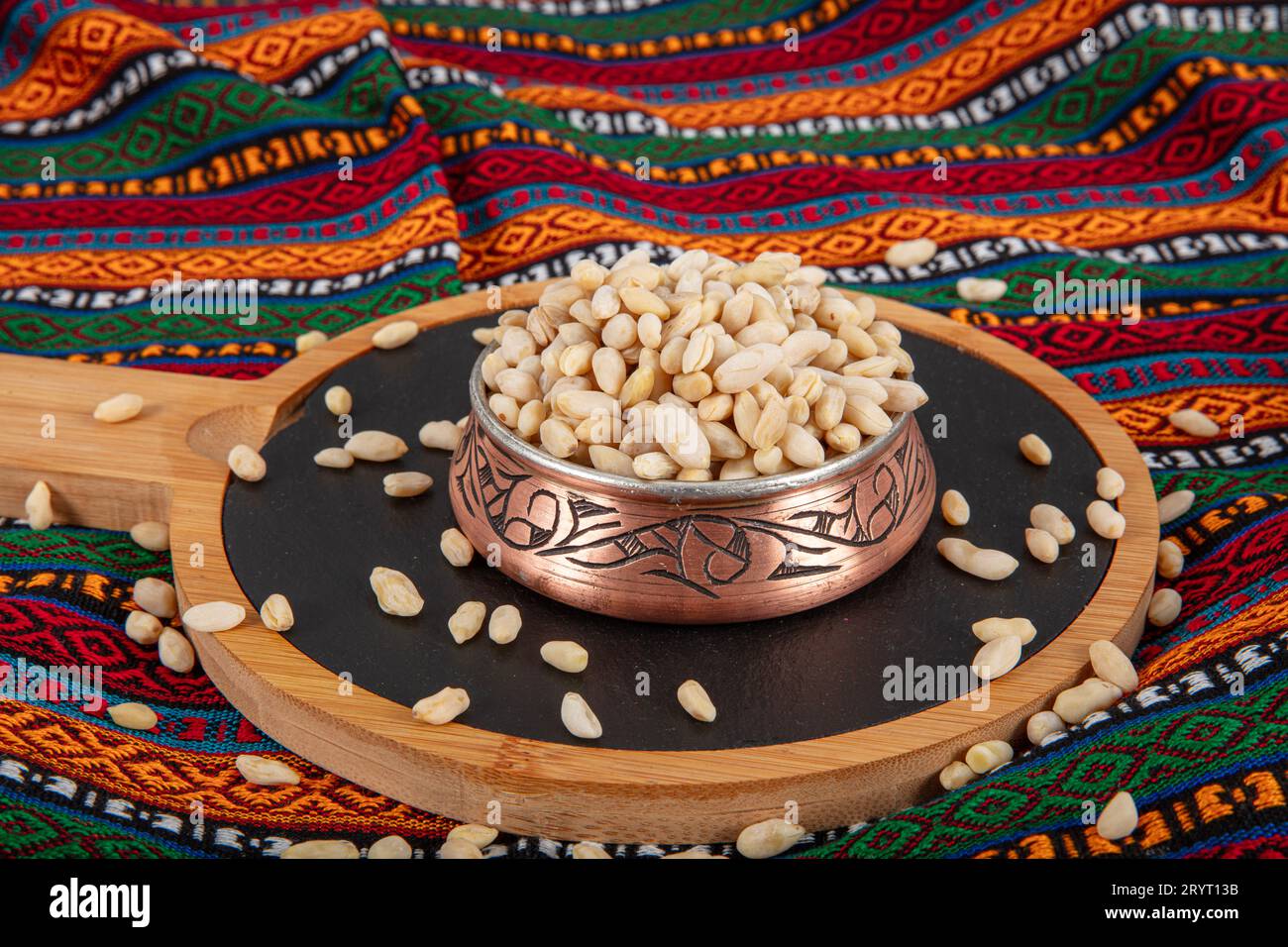 Organic pine nuts, bulk and fresh shelled pine nuts individually ...