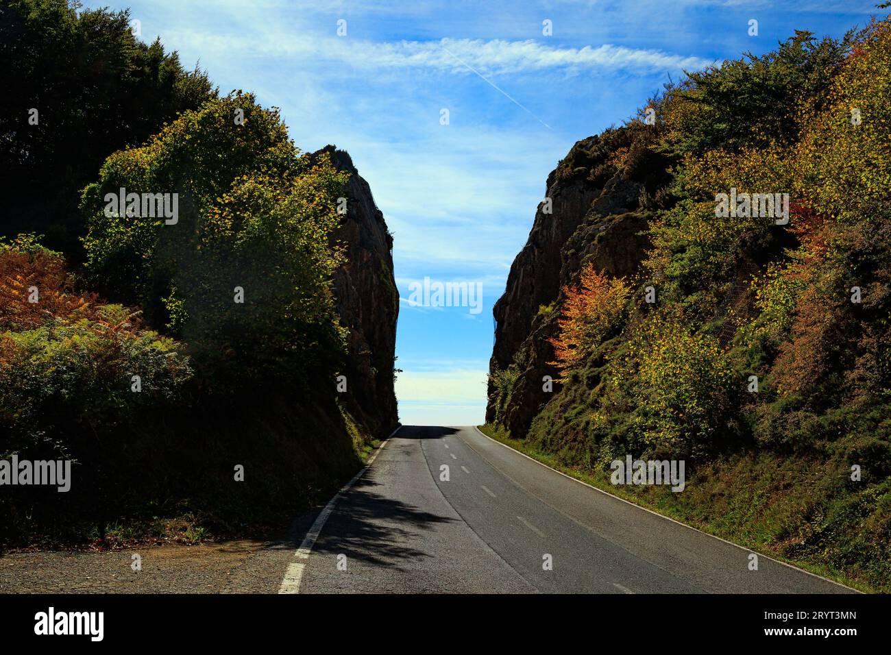 Tolosa spain road hi-res stock photography and images - Alamy