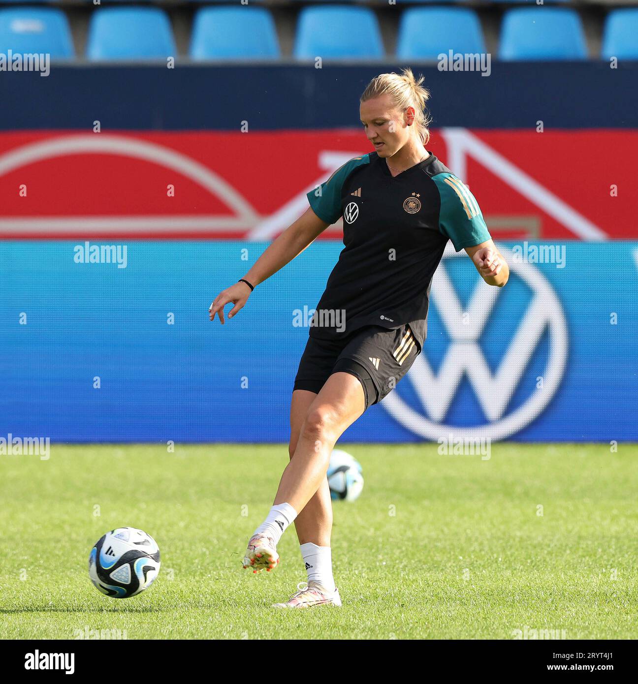 Uefa womens nations league hi-res stock photography and images - Alamy