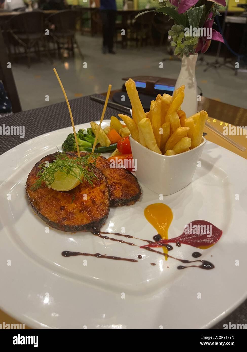 Kingfish fillet hi-res stock photography and images - Alamy