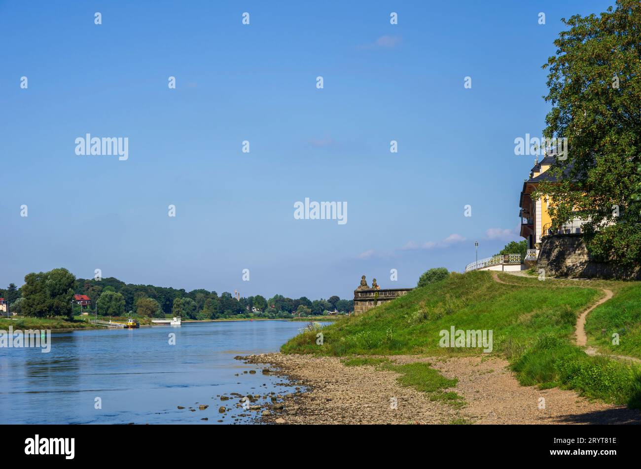 Elbe river cycle hi-res stock photography and images - Alamy