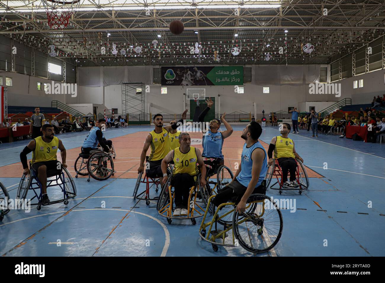 Gaza City. 1st Oct, 2023. Palestinian disabled men compete during a ...