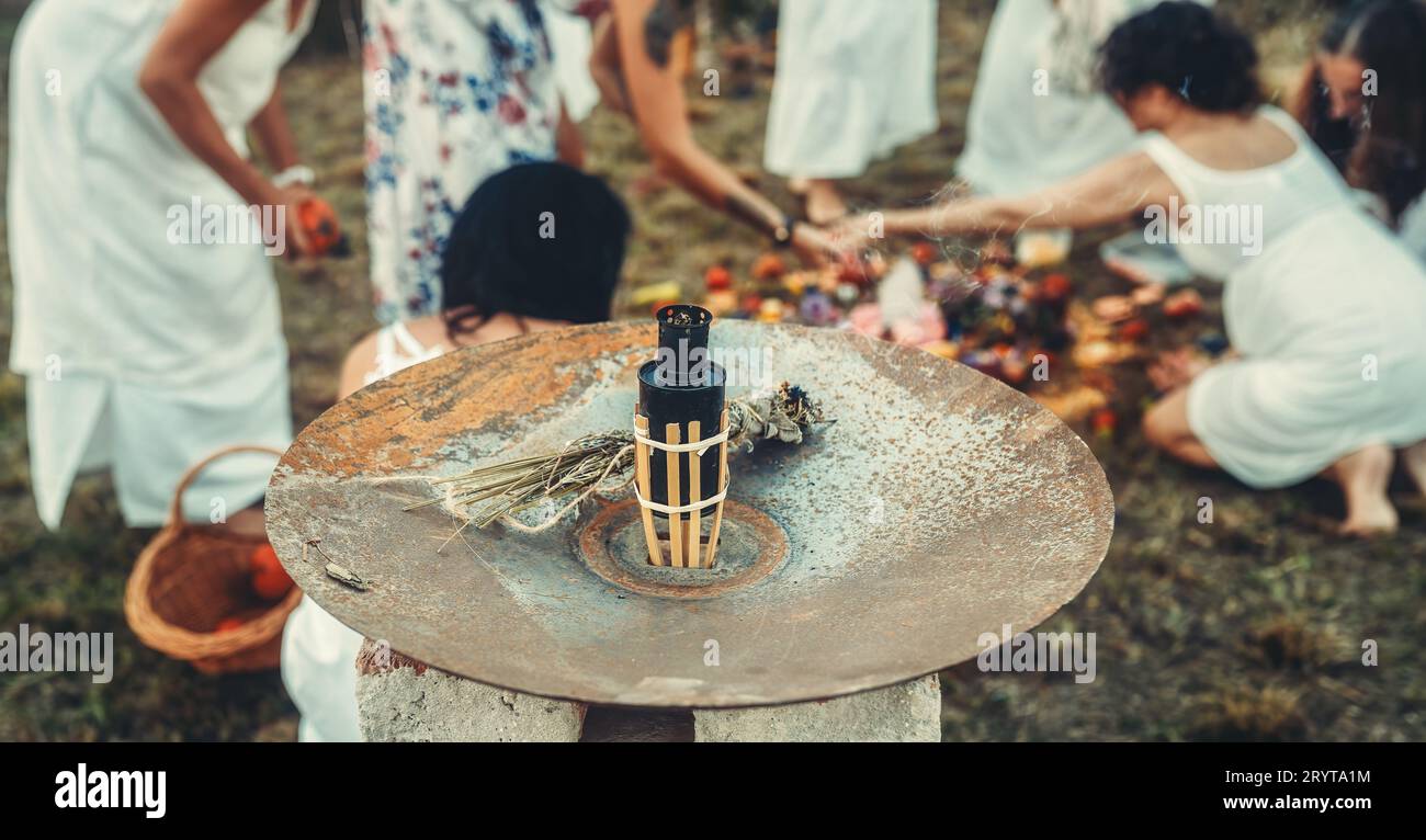 Cacao ceremony circle hi-res stock photography and images - Alamy
