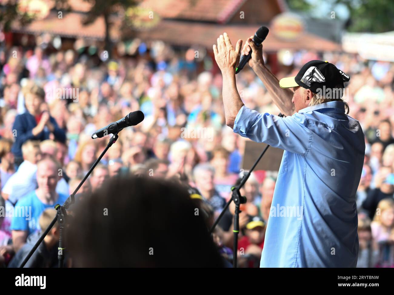 Emden, Germany. 02nd Oct, 2023. Otto celebrates the birthday of the ...