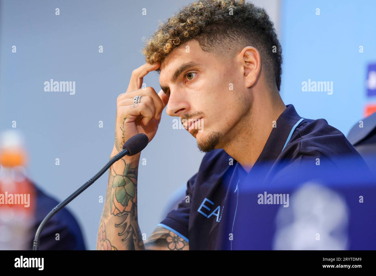 SSC Napoli's Italian defender Giovanni Di Lorenzo looks during the SSC ...