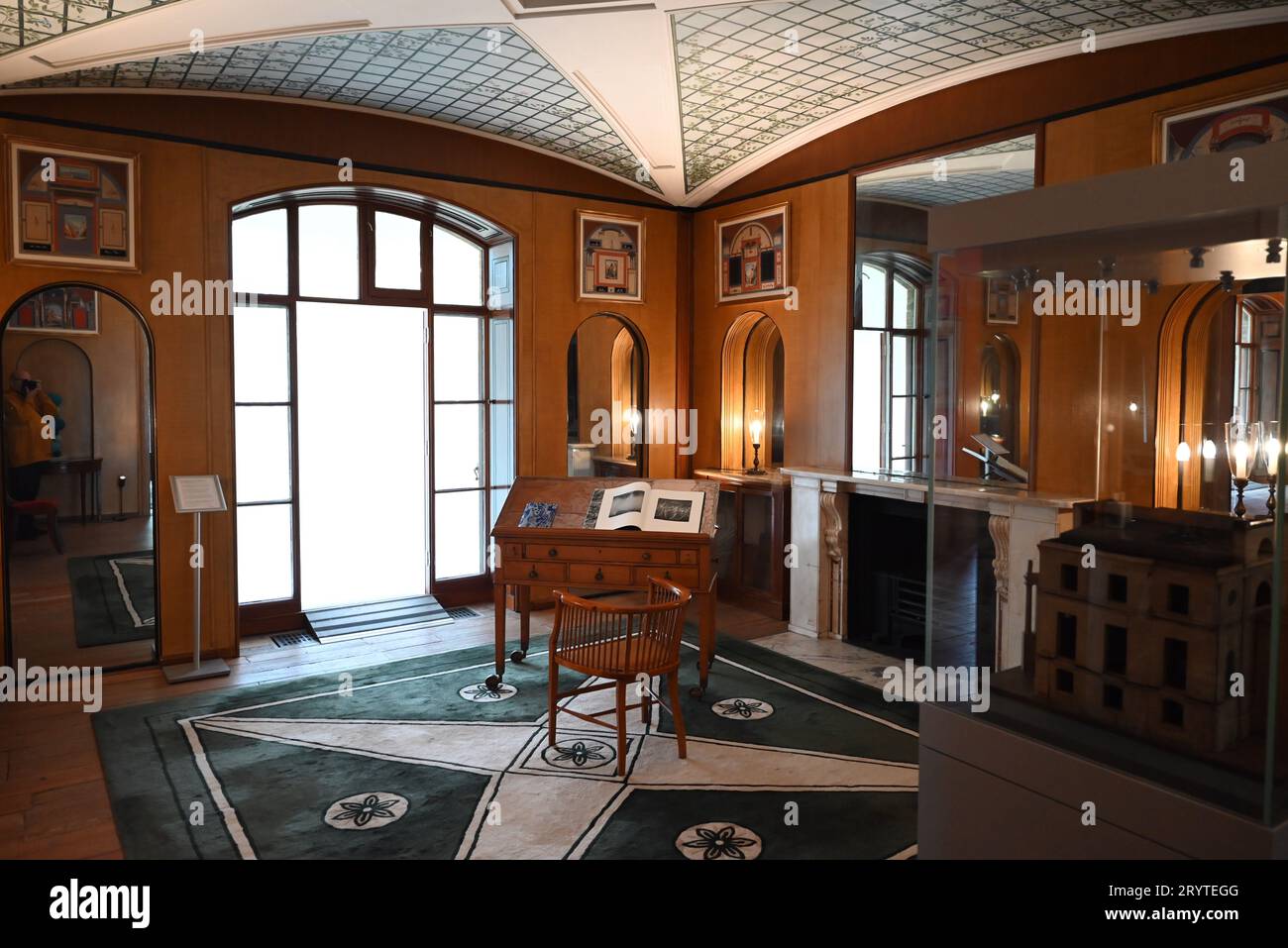 This Autumn, Pitzhanger Manor & Gallery proudly unveils an emotionally ...