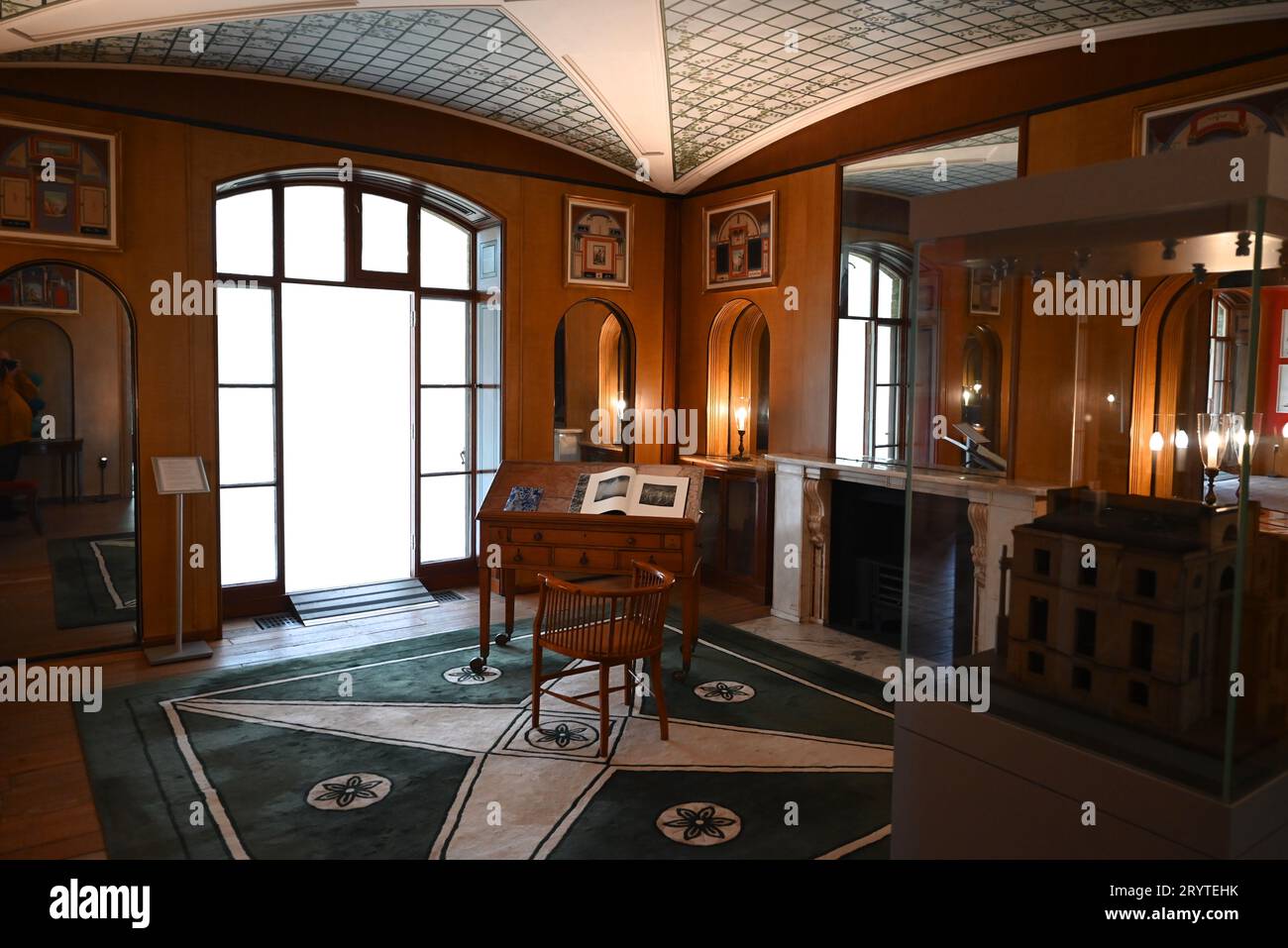 This Autumn, Pitzhanger Manor & Gallery proudly unveils an emotionally ...