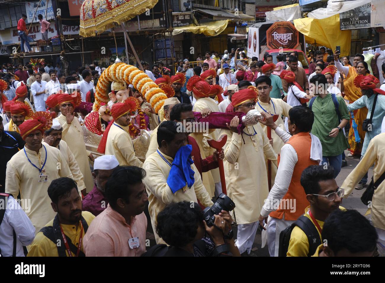 Pune, India - September 29, 2023, Tambdi Jogeshwari Ganpati Palkhi ...