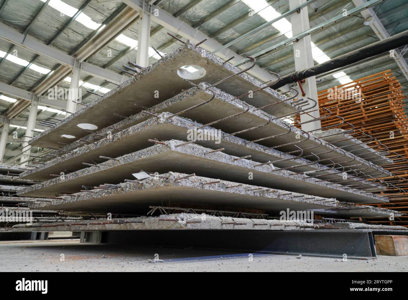 Laminated floor slab hi-res stock photography and images - Alamy