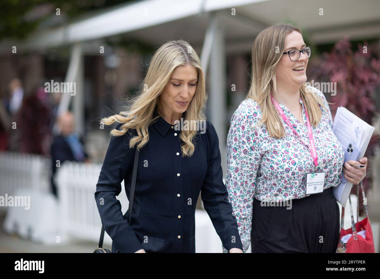 Laura trott mp hi-res stock photography and images - Alamy