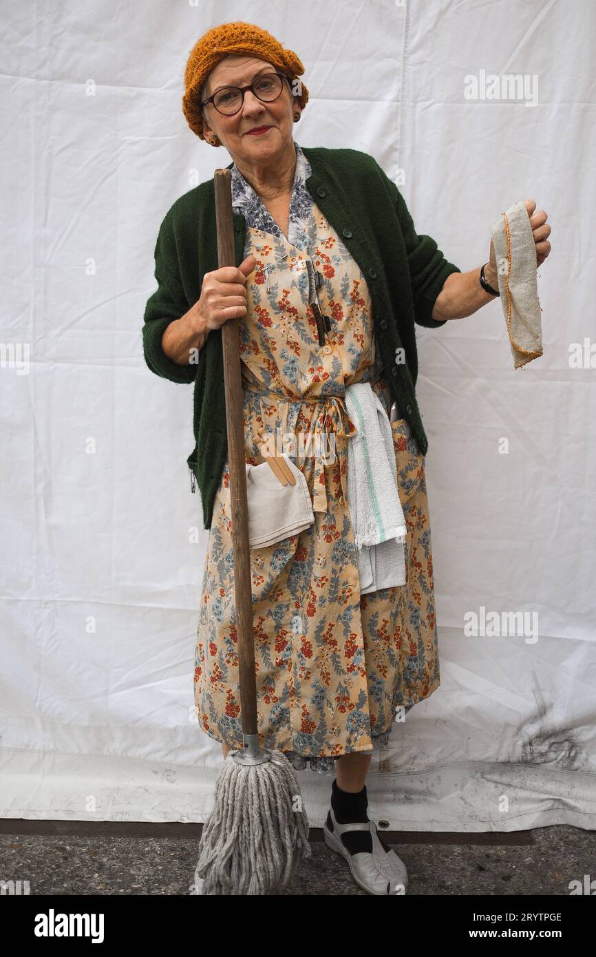 Homeguard reenactment hi-res stock photography and images - Alamy