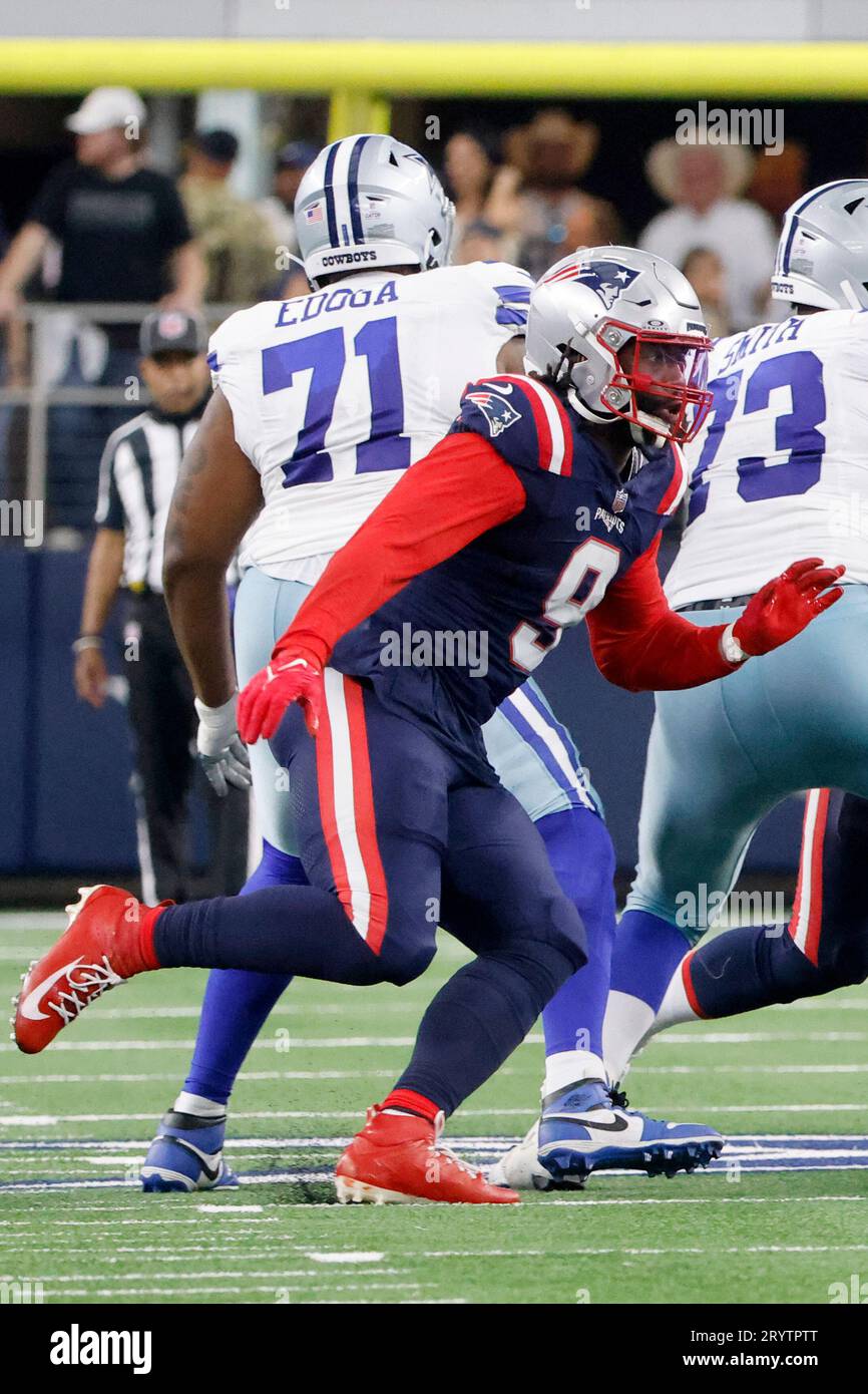 New England Patriots linebacker Matthew Judon (9) defends during an NFL ...