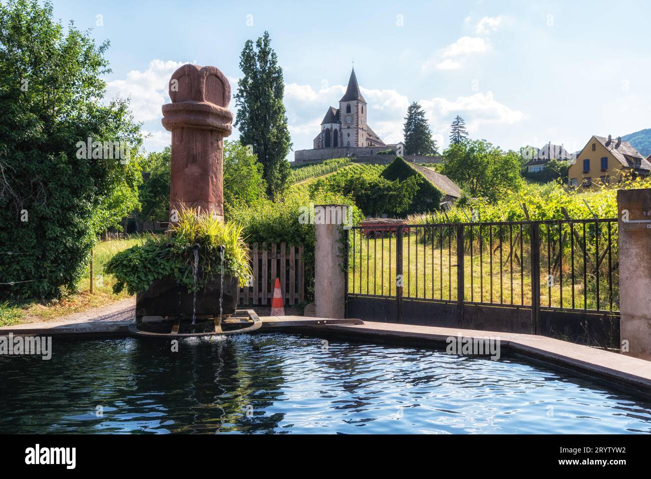 Fountain of saint hune hi-res stock photography and images - Alamy