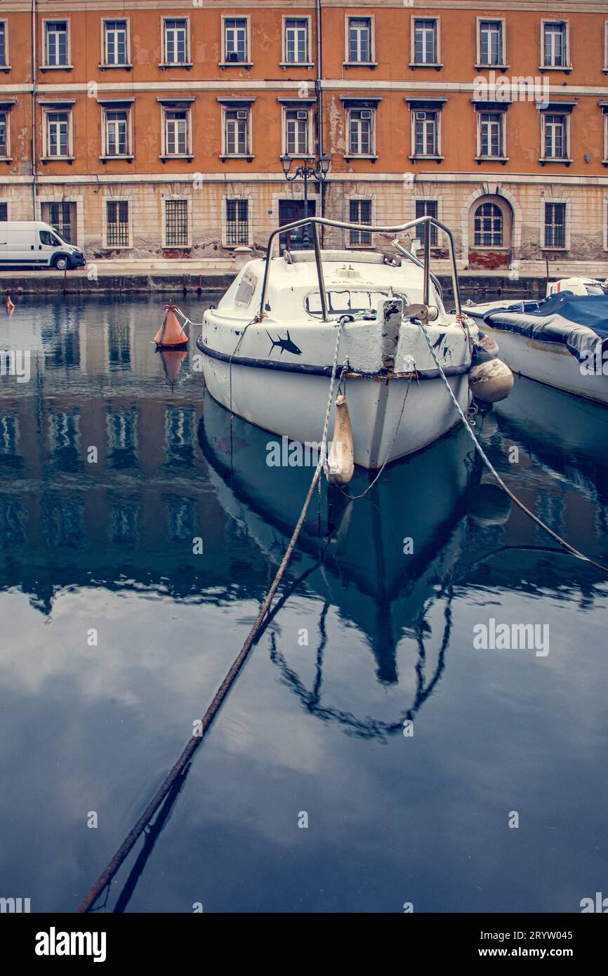 Baot hi-res stock photography and images - Alamy