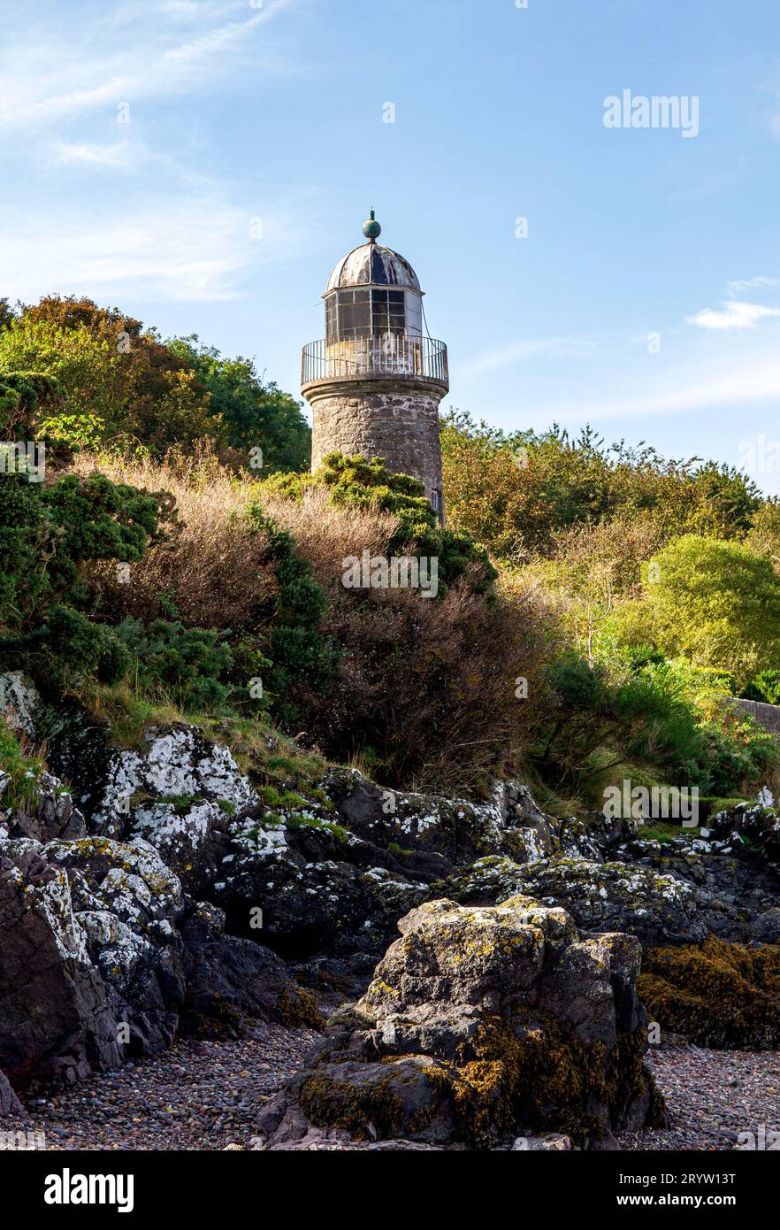 2nd Oct 1823-2023. Beautiful Autumn views the 200 year old Tayport Low ...