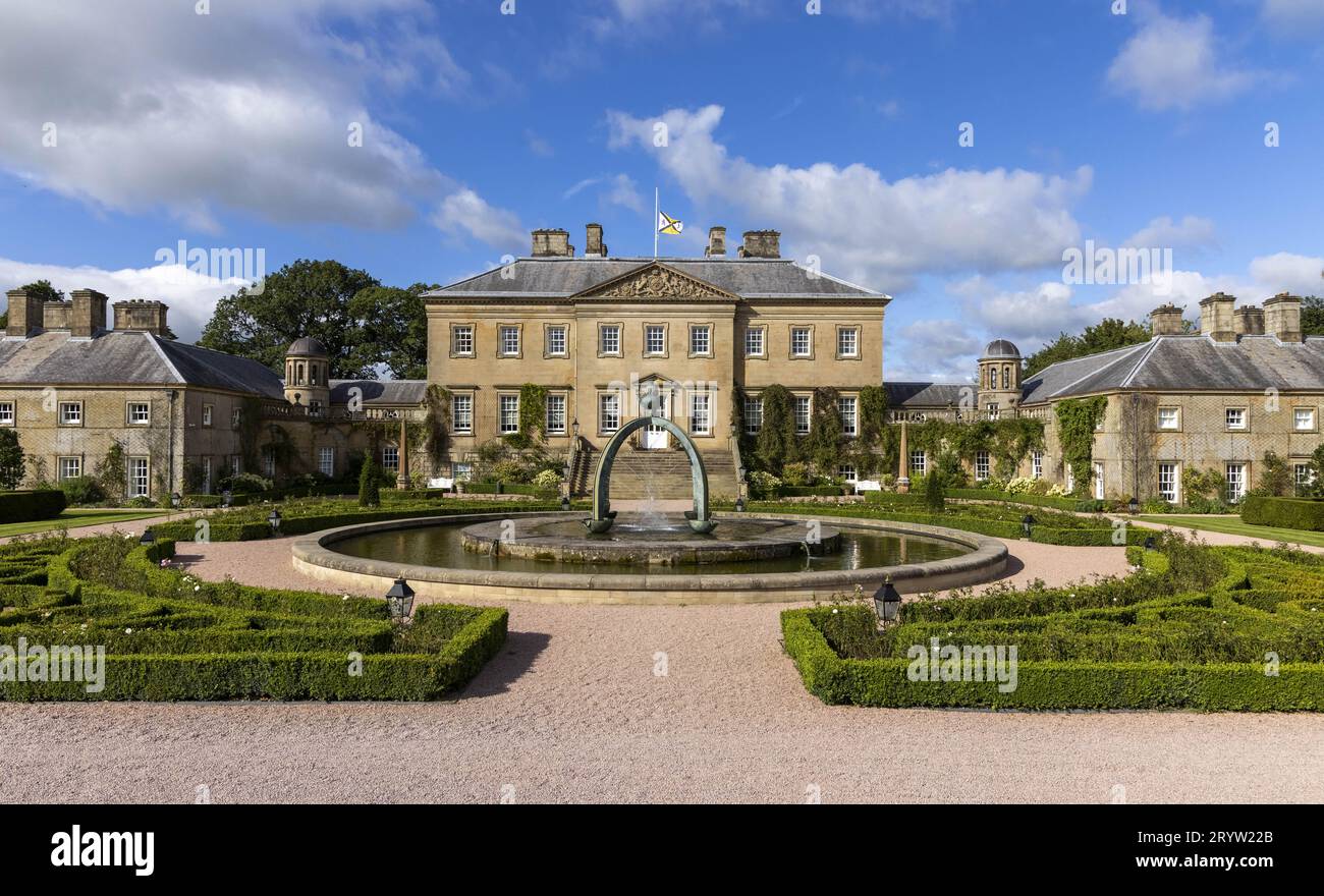 Highgrove house general view hi-res stock photography and images - Alamy