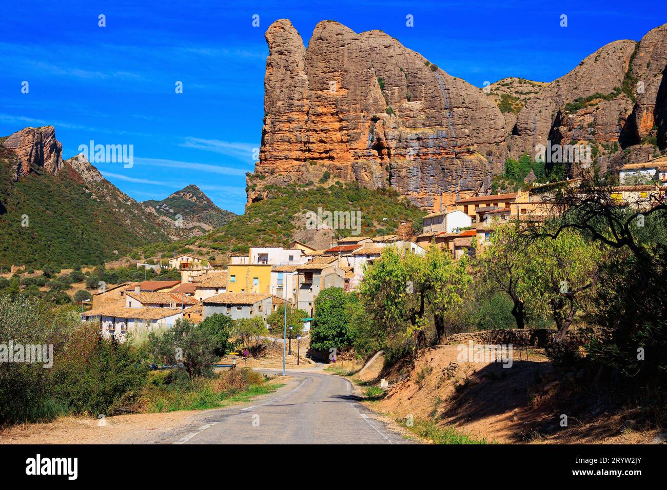 Beautiful scene rocky cliffs hi-res stock photography and images - Alamy