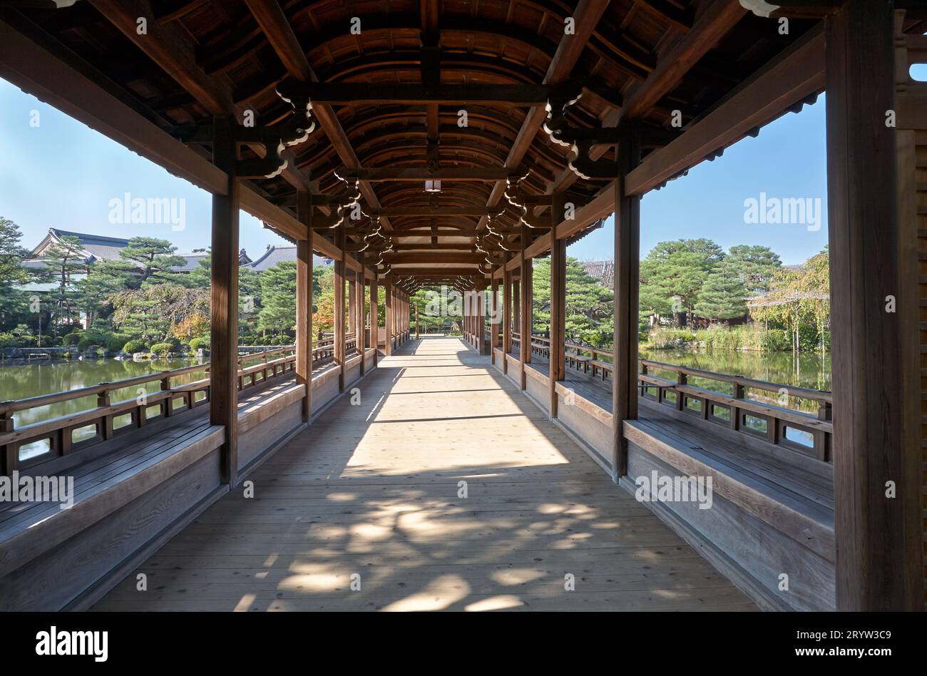 Gallery of Taihei-kaku (Hashidono) covered bridge in the garden of ...